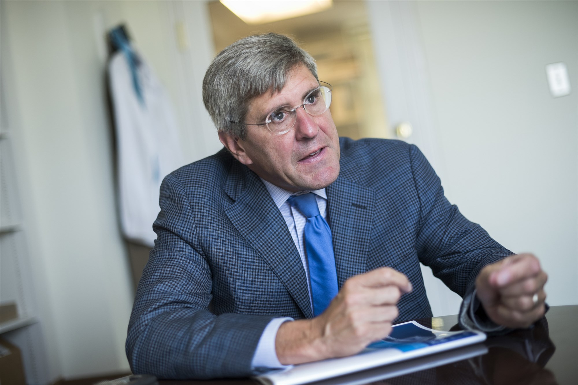 Read Stephen Moore withdraws his nomination after Trump tweet now from ...